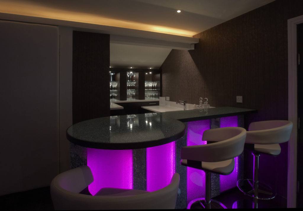 The Entertainer's Home Cinema: Design Impressive, Inviting Spaces